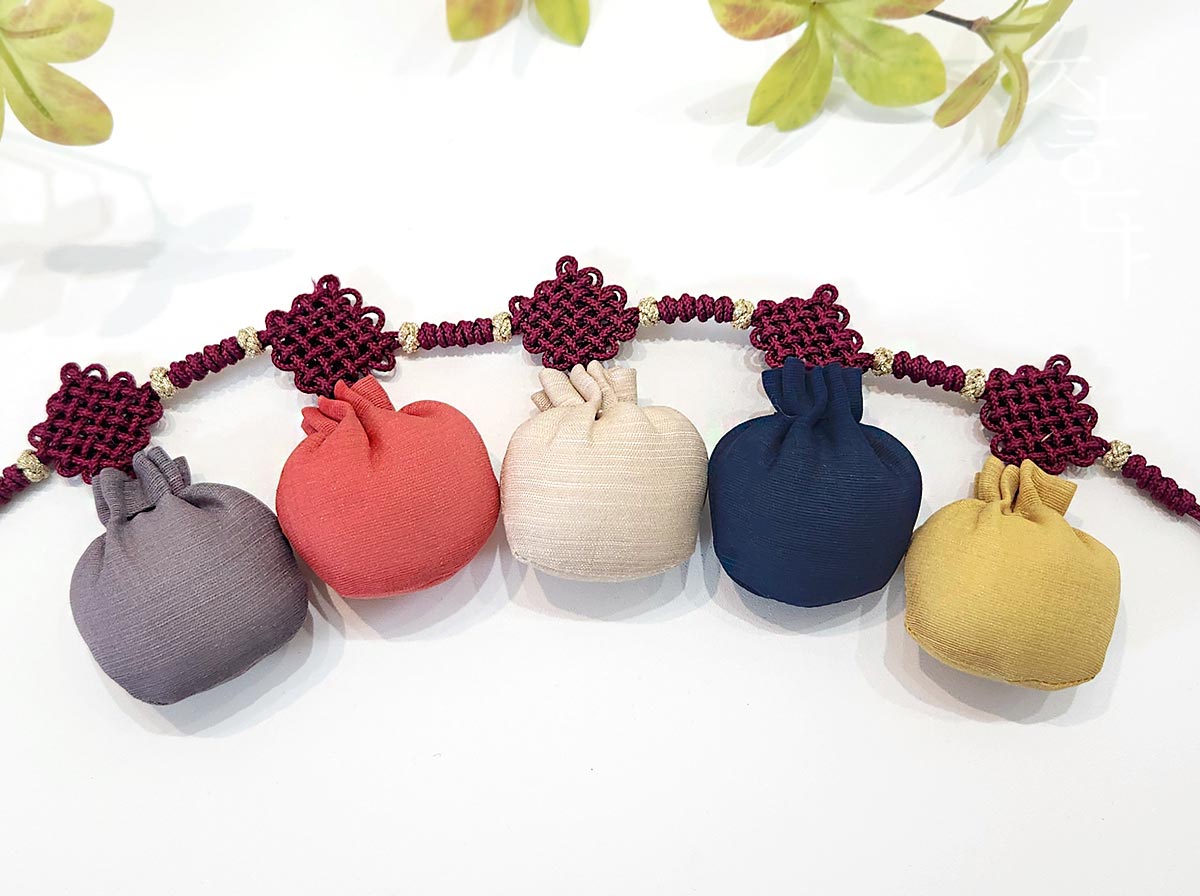 5 Colors of Balls Dol Belt (String Type) – Joteta Korean Online Shop