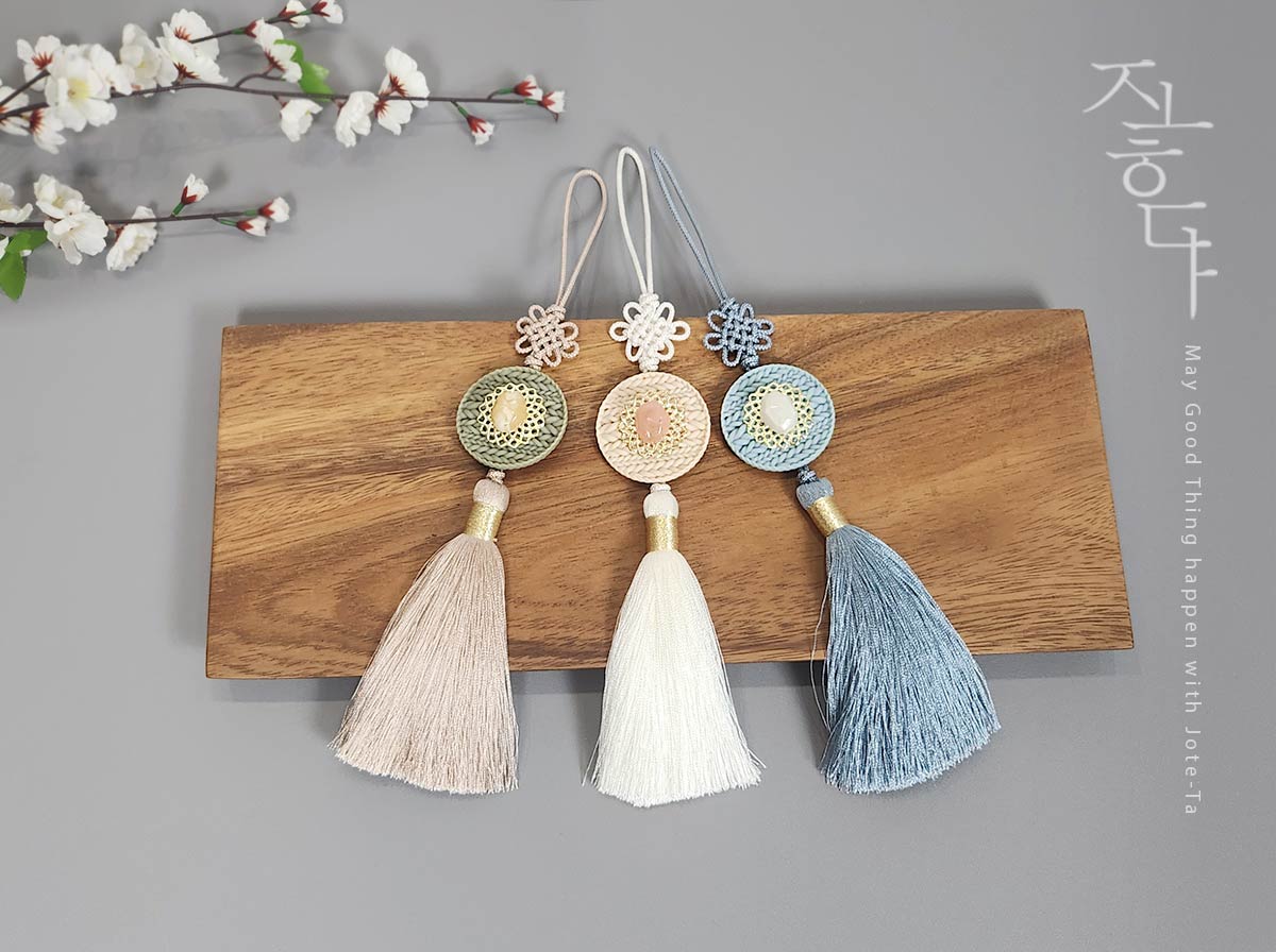 Ceramic Stone on Decoration with Gold Norigae (3 Colors) – Joteta ...