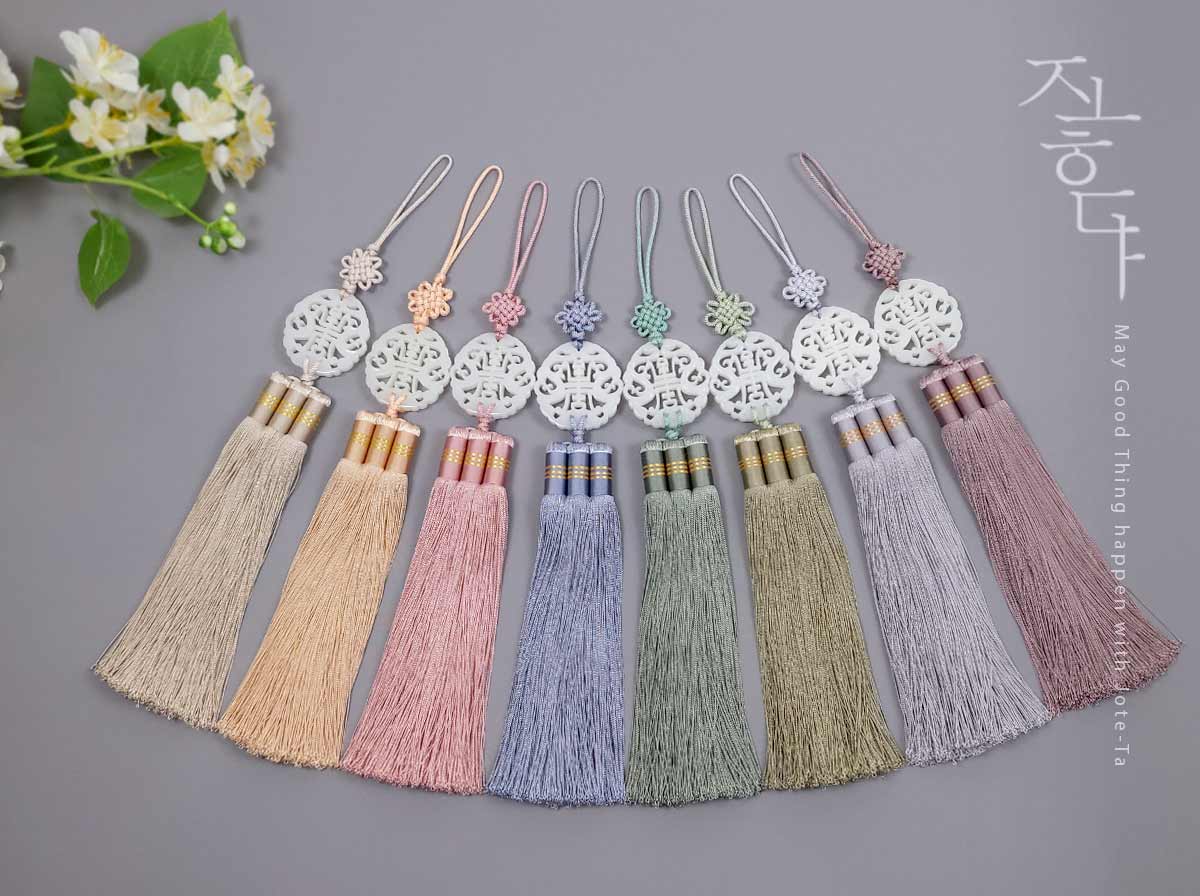 Circle 3x Tassel Norigae (8 colors) – Joteta Korean Online Shop