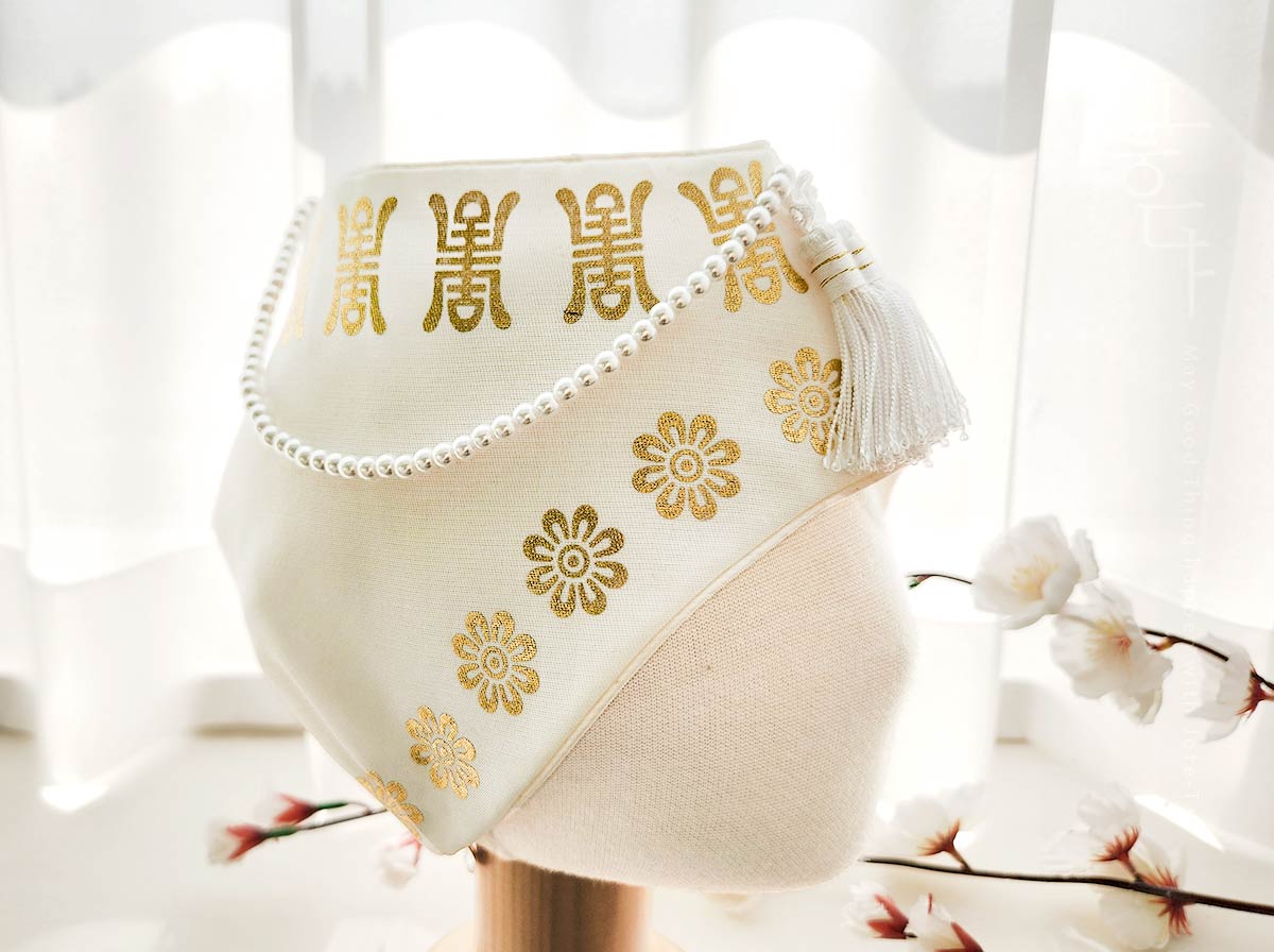 Ivory Baby Girl Hanbok Hat with Gold Foil Pattern – Joteta Korean ...