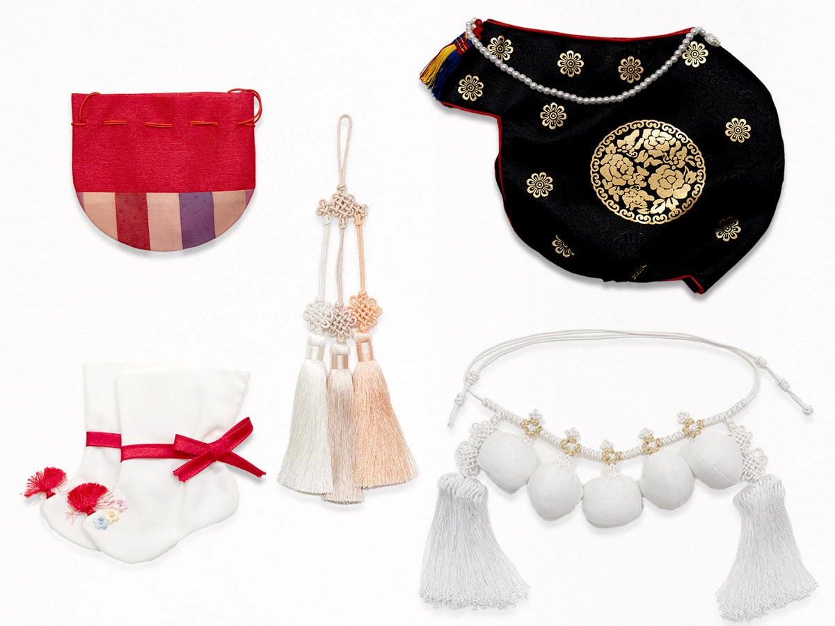 [2026] Ivory Ruby Baby Girl Hanbok – Joteta Korean Online Shop