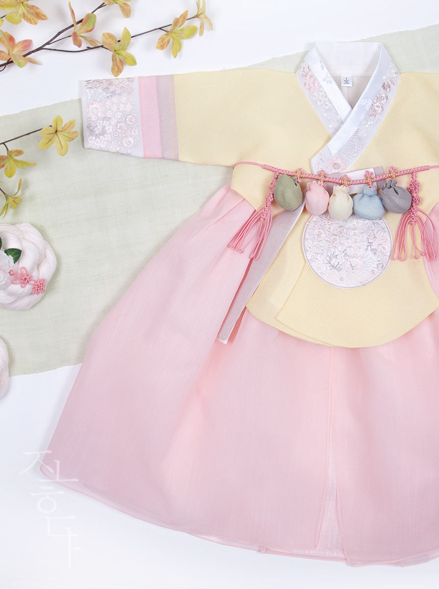 Wild Flower Girl Hanbok in Yellow & Light Pink – Joteta Korean Online Shop